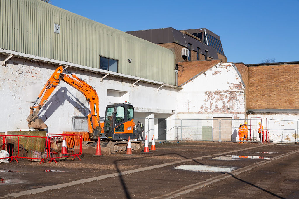 CPCS Excavator 360 Degree Digger